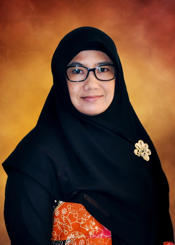 Dr. Noor Fitri-en – Magister Kimia UII