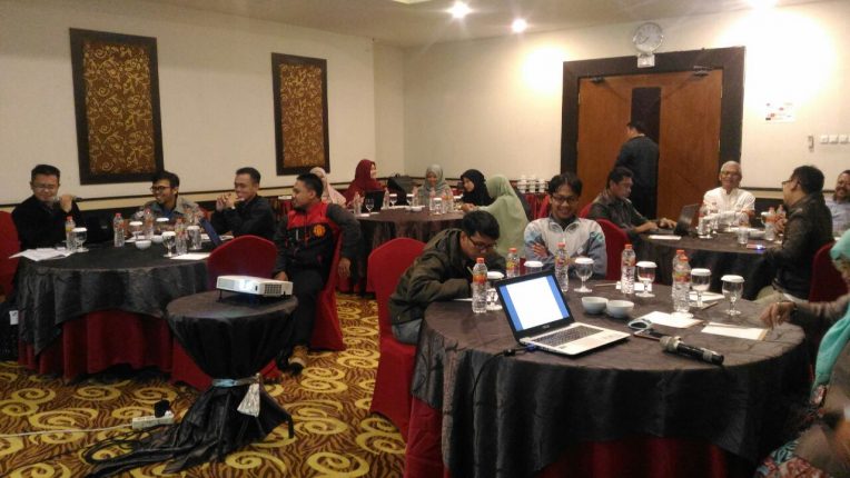 Prodi Kimia Selenggarakan Lokakarya Penyusunan Standar Kerangka Tugas ... Prodi Kimia Selenggarakan Lokakarya Penyusunan Standar Kerangka Tugas ...